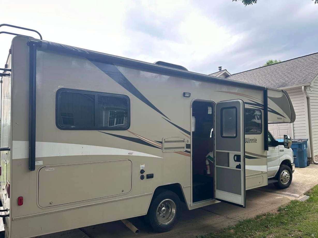 Used RV Value Calculator 2025 - Free RV Appraisal Tool | Estimate Your ...